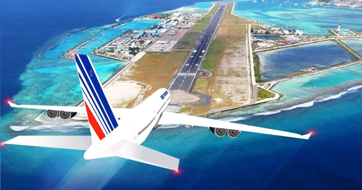 Download & Play Aeroplane Games: City Pilot Flight on PC & Mac (Emulator)