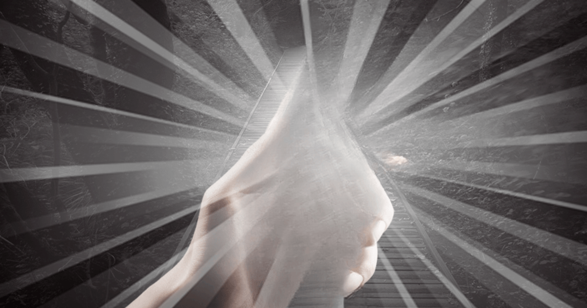 Download and run Screen Flashlight + Color Strobe on PC & Mac (Emulator)